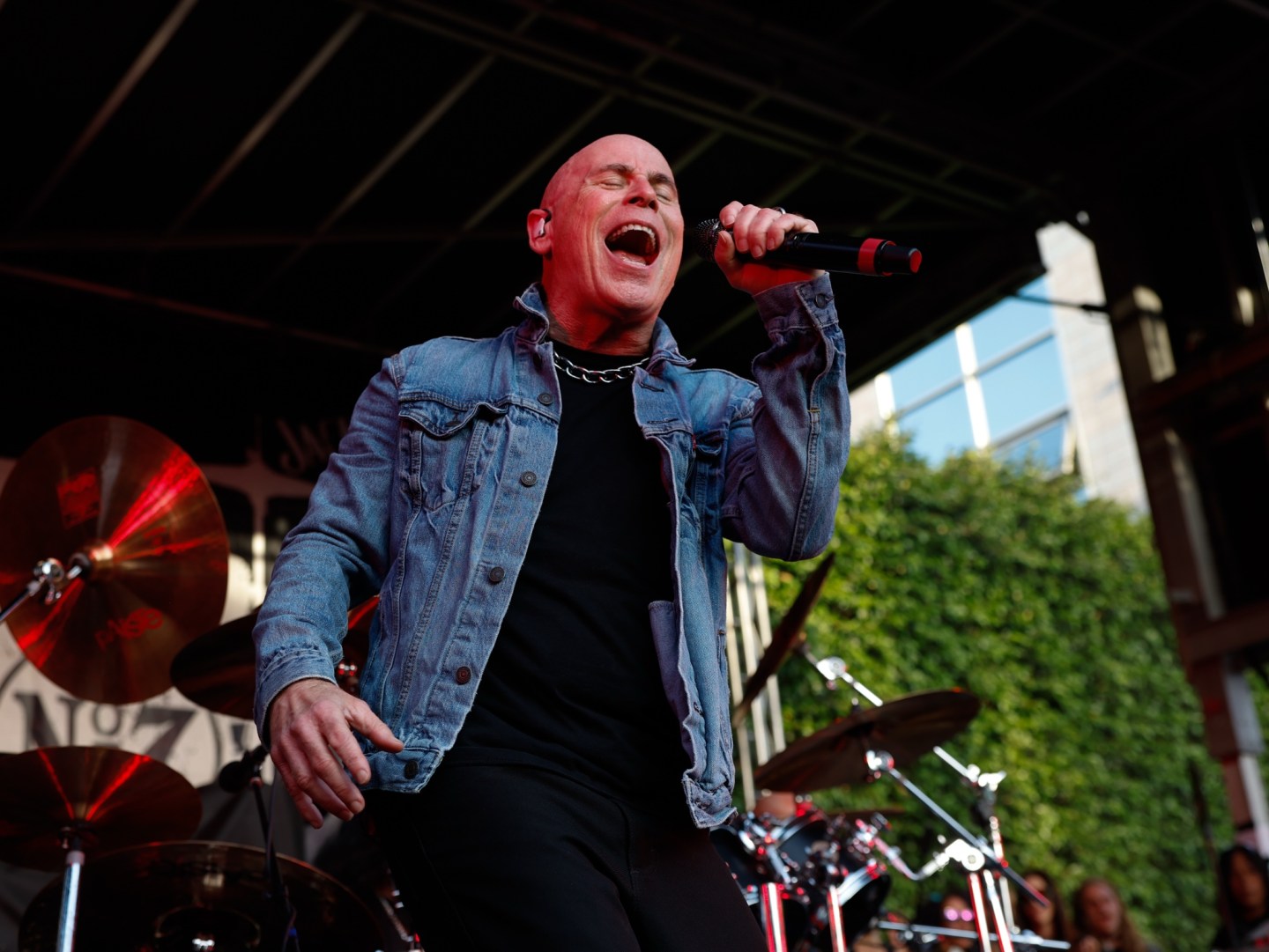 THE VOICE OF TESTAMENT FINALLY TELLS HIS STORY – Heavy Metal Hill